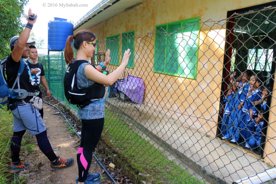 Climbing Mount Wakid (Gunung Wakid) - MySabah.com