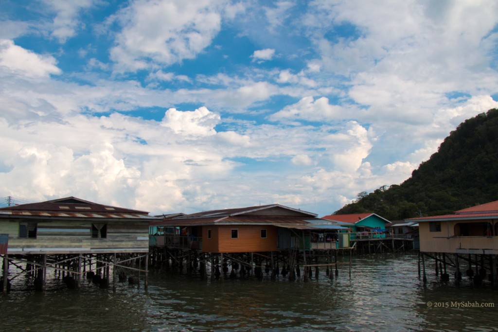 Nom Nom Sabah Food at Sim-Sim Water Village - MySabah.com