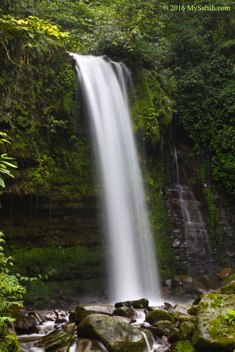 Mahua Waterfall, clean & cold water from Borneo mountain - MySabah.com