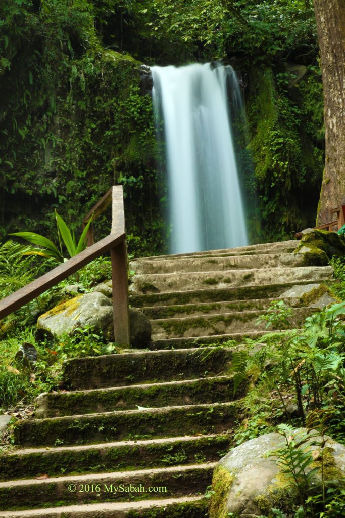 Mahua Waterfall, clean & cold water from Borneo mountain - MySabah.com