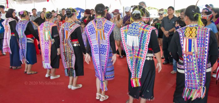 10 Most Beautiful Traditional Costumes of Sabah - MySabah.com